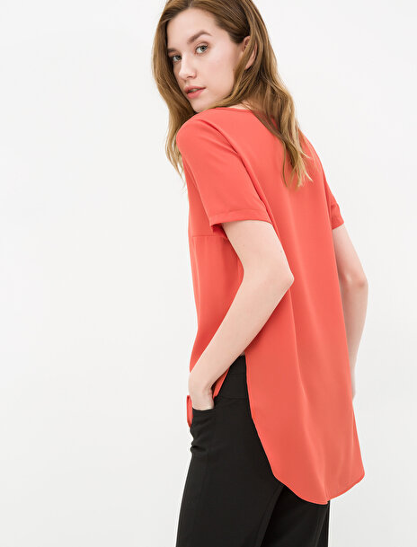 Koton Kadın Oyuk Yaka Bluz