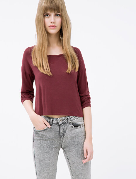 Koton Kadın Oyuk Yaka T-Shirt