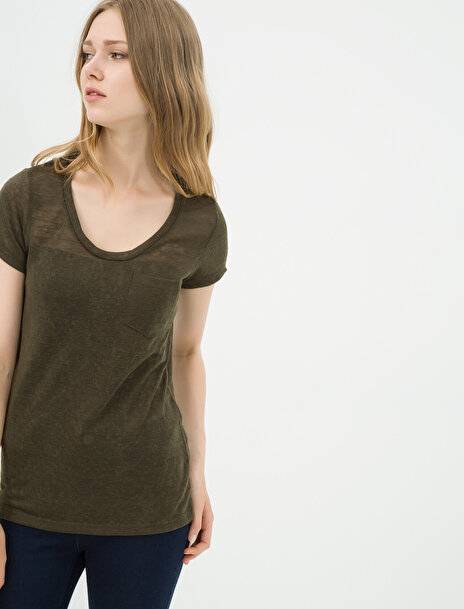 Koton Kadın Oyuk Yaka T-Shirt