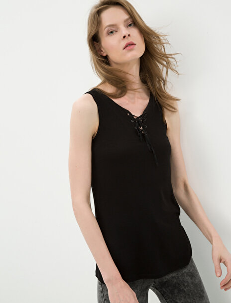 Koton Kadın Bağcık Detaylı Atlet