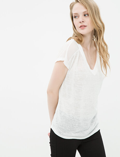 Koton Kadın Oyuk Yaka T-Shirt