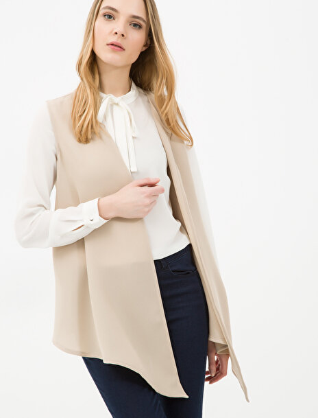 Koton Kadın Asimetrik Kesim Yelek