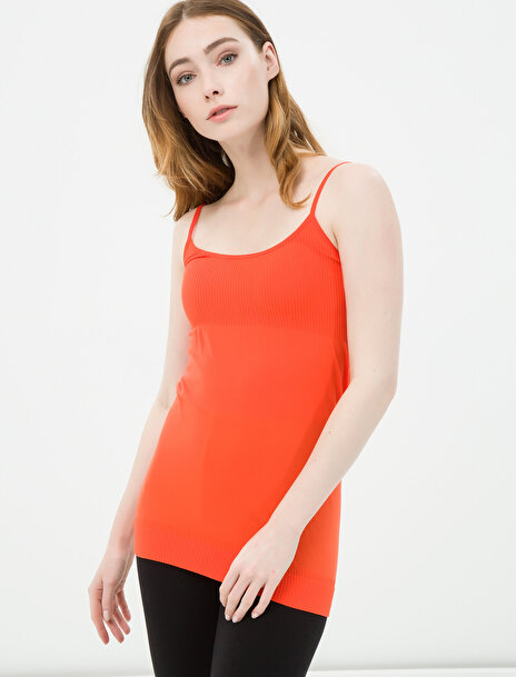 Koton Kadın Oyuk Yaka Atlet