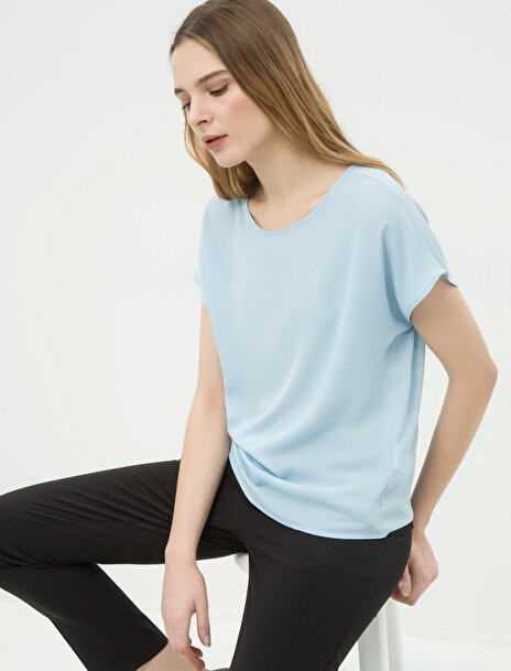 Koton Kadın Oyuk Yaka Bluz