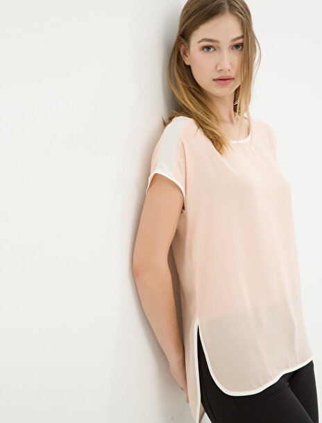 Koton Kadın Oyuk Yaka Bluz