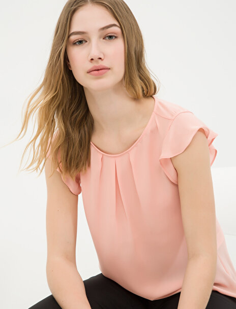 Koton Kadın Oyuk Yaka Bluz