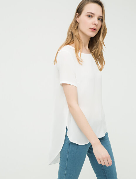 Koton Kadın Oyuk Yaka Bluz