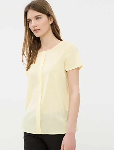 Koton Kadın Oyuk Yaka Bluz