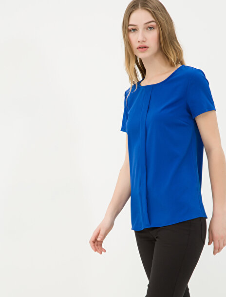 Koton Kadın Oyuk Yaka Bluz