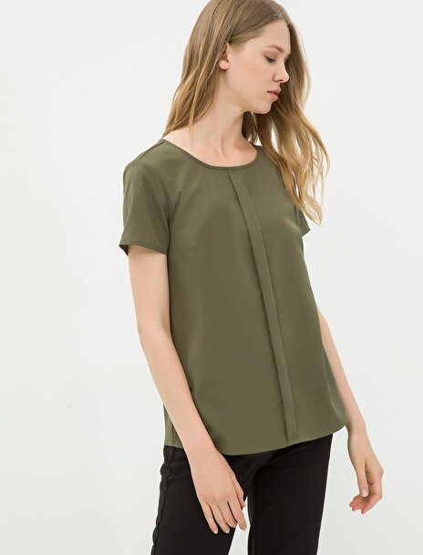 Koton Kadın Oyuk Yaka Bluz