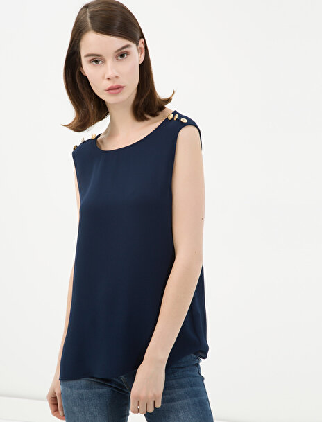 Koton Kadın Oyuk Yaka Bluz