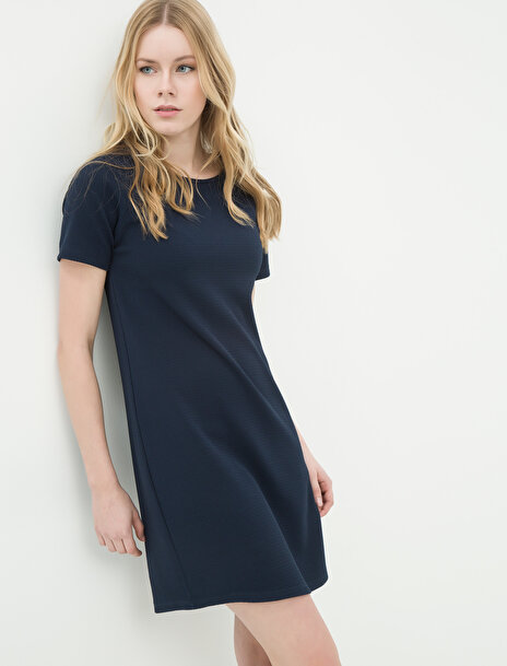 Koton Kadın Oyuk Yaka Elbise Koton Kadın Oyuk Yaka Elbise