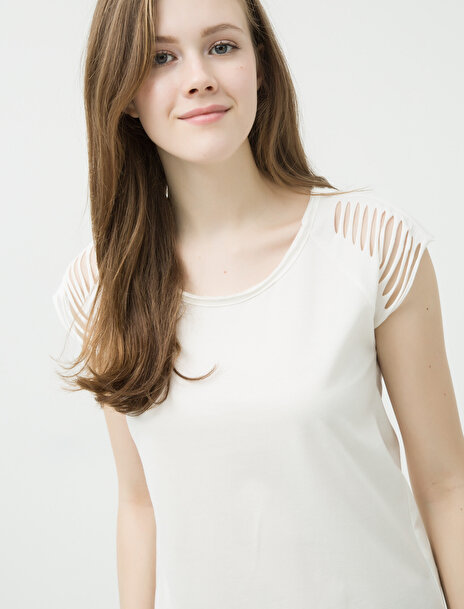 Koton Kadın Omuz Detaylı T-Shirt