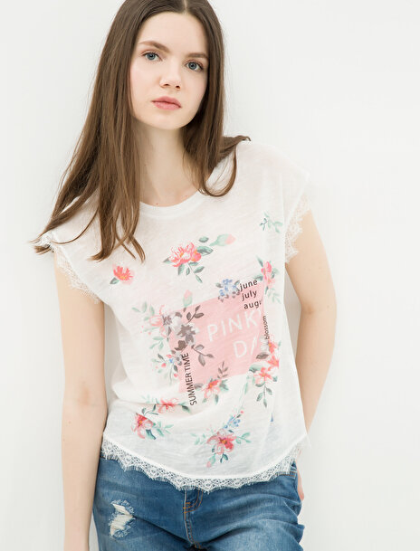 Koton Kadın Çiçek Desenli T-Shirt