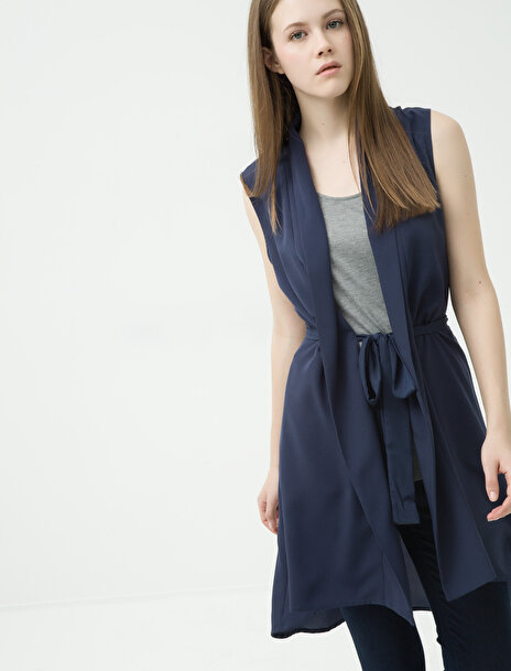 Koton Kadın Kemer Detaylı Yelek