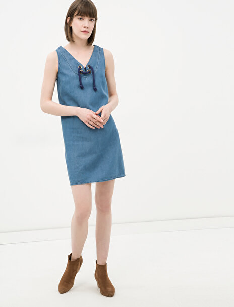 Koton Kadın Yaka Detaylı Denim Elbise