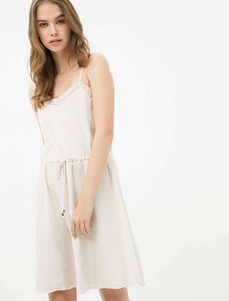 Koton Kadın Dantel Detaylı Elbise