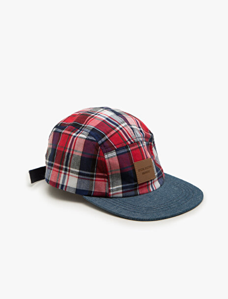 Koton Erkek Çocuk Kareli Şapka