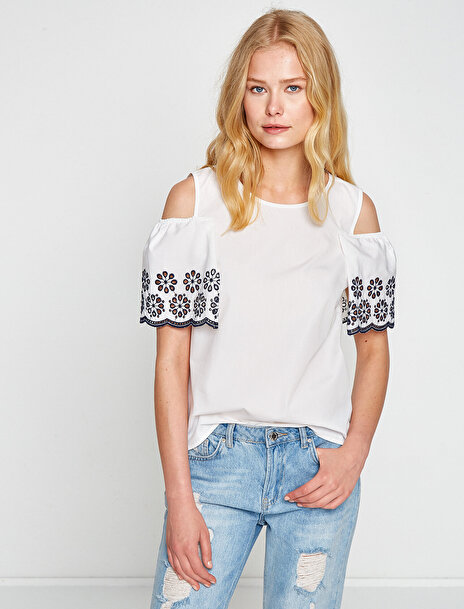 Koton Kadın İşlemeli Bluz