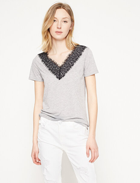 Koton Kadın Dantel Detaylı T-Shirt