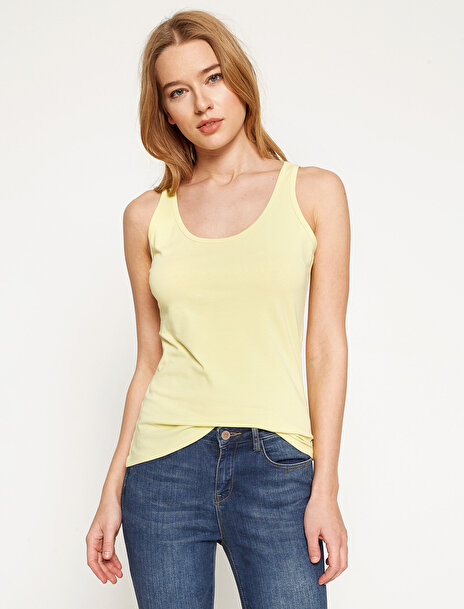 Koton Kadın Oyuk Yaka Atlet