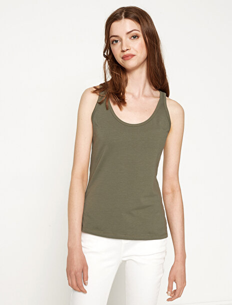 Koton Kadın Oyuk Yaka Atlet