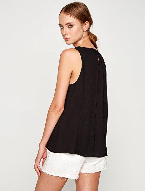 Koton Kadın Sırt Detaylı Bluz