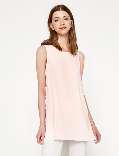 Koton Kadın Kuş Gözü Detaylı Bluz