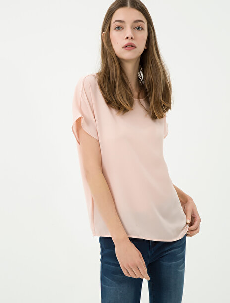 Koton Kadın Oyuk Yaka Bluz