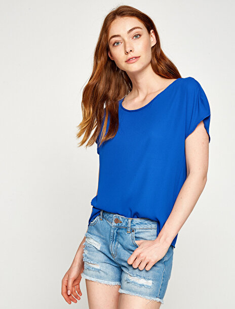 Koton Kadın Oyuk Yaka Bluz