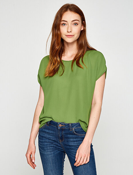 Koton Kadın Oyuk Yaka Bluz