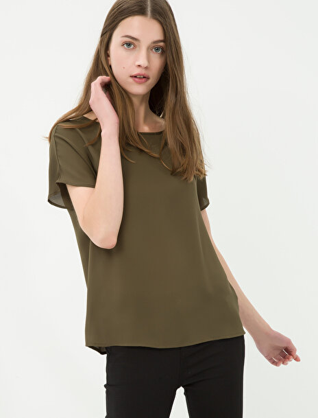 Koton Kadın Oyuk Yaka Bluz