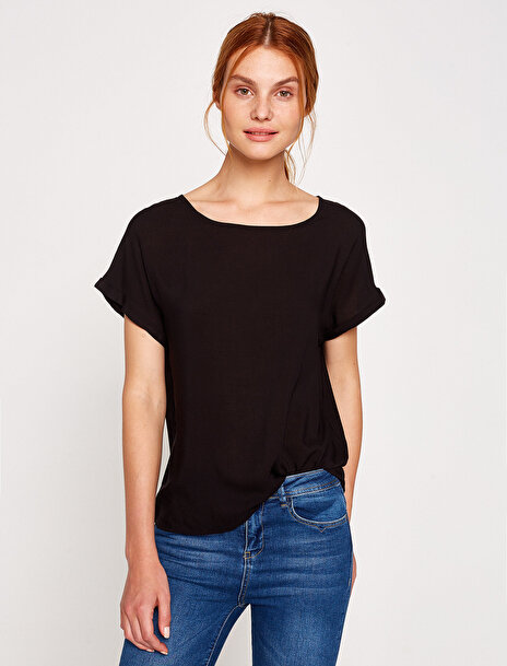 Koton Kadın Oyuk Yaka Bluz