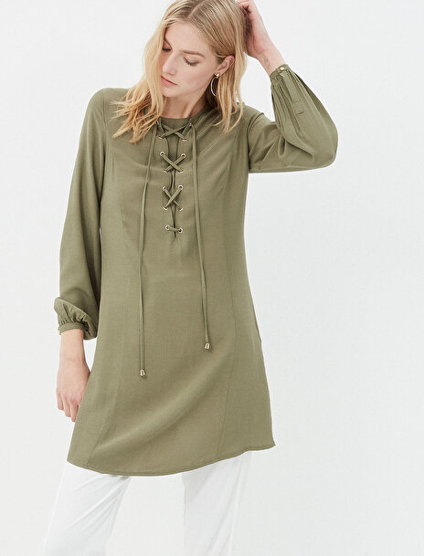 Koton Kadın Yaka Detaylı Tunik