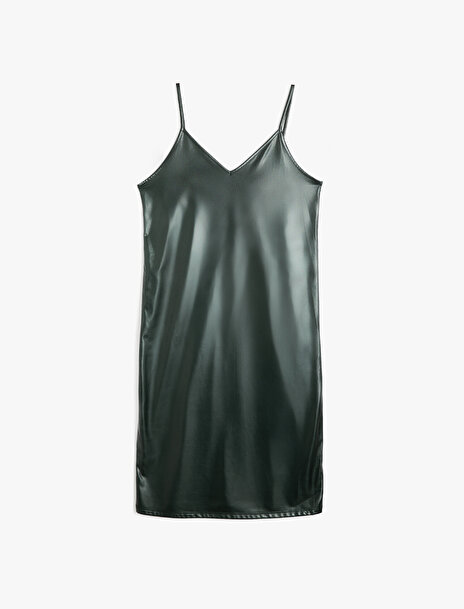 Koton Kadın İnce Askılı V Yaka Midi Slip Elbise Koton Kadın İnce Askılı V Yaka Midi Slip Elbise