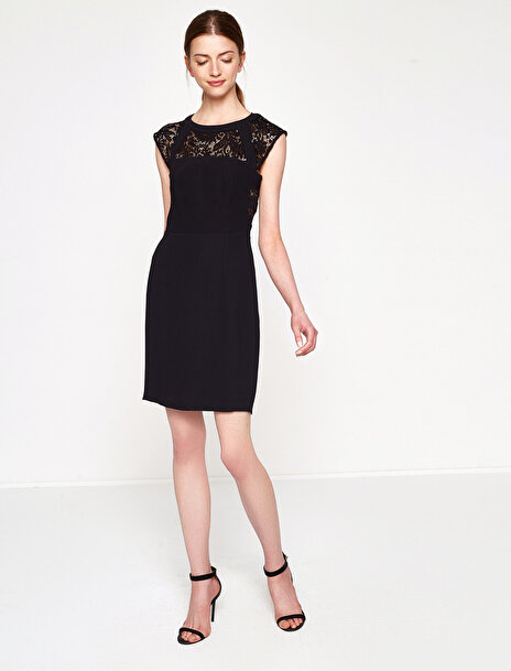 Koton Kadın Dantel Detaylı Elbise