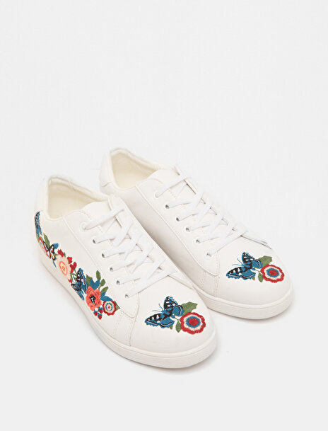 Koton Kadın İşlemeli Bağcıklı Spor Ayakkabı Koton Kadın İşlemeli Bağcıklı Spor Ayakkabı