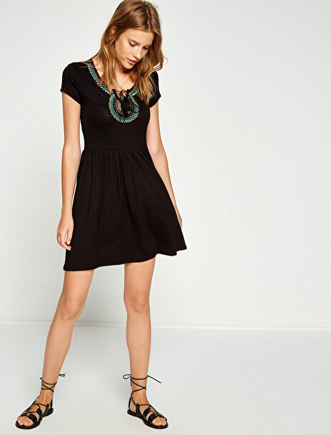 Koton Kadın İşlemeli Elbise