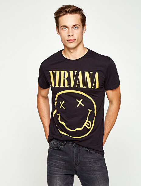 Koton Erkek Müzik Lisanslı Nirvana Baskılı T-Shirt Koton Erkek Müzik Lisanslı Nirvana Baskılı T-Shirt