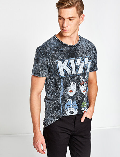 Koton Erkek Müzik Lisanslı Kiss Baskılı T-Shirt Koton Erkek Müzik Lisanslı Kiss Baskılı T-Shirt