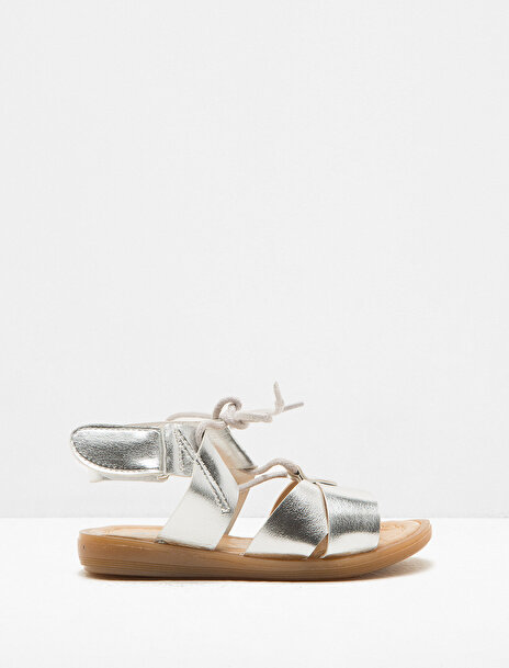 Koton Kız Çocuk Deri Görünümlü Sandalet