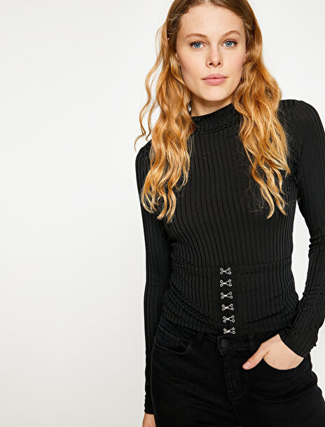 Koton Kadın Kuş Gözü Detaylı T-shirt