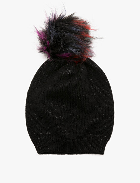 Koton Kadın Ponpon Detaylı Bere Koton Kadın Ponpon Detaylı Bere