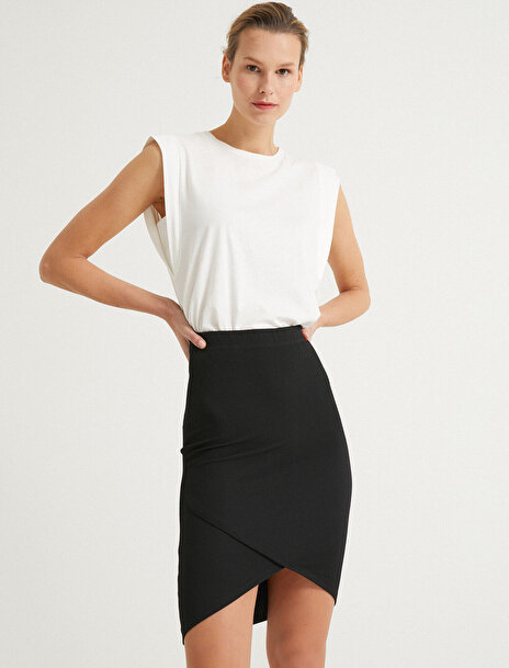 Koton Kadın Yırtmaçlı Etek Asimetrik