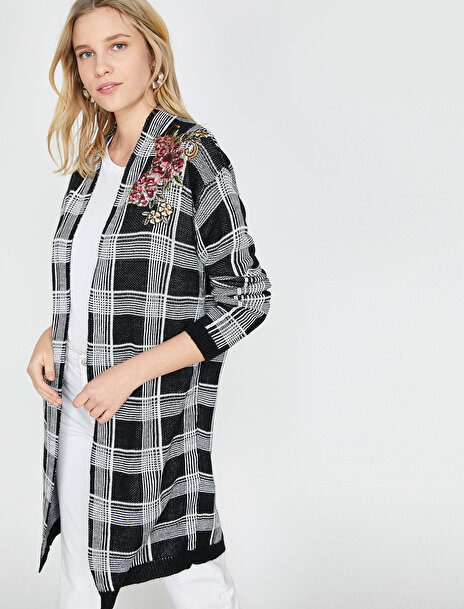 Koton Kadın Kareli Triko Hırka Koton Kadın Kareli Triko Hırka