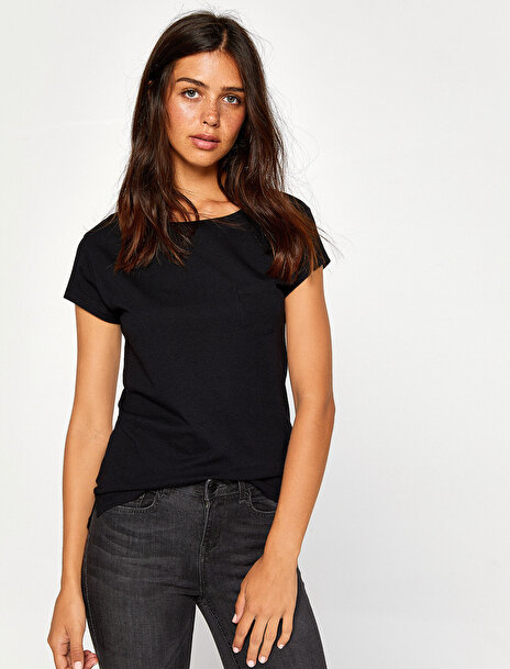 Koton Kadın Oyuk Yaka T-Shirt