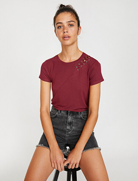 Koton Ole Genç Kız Kuş Gözü Detaylı T-Shirt