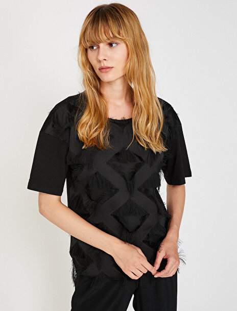 Koton Kadın Suni Kürk Detaylı T-Shirt