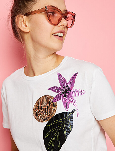 Koton Kadın Aplikeli T-Shirt