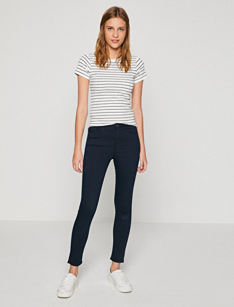 Koton Kadın Kısa Paça Pantolon